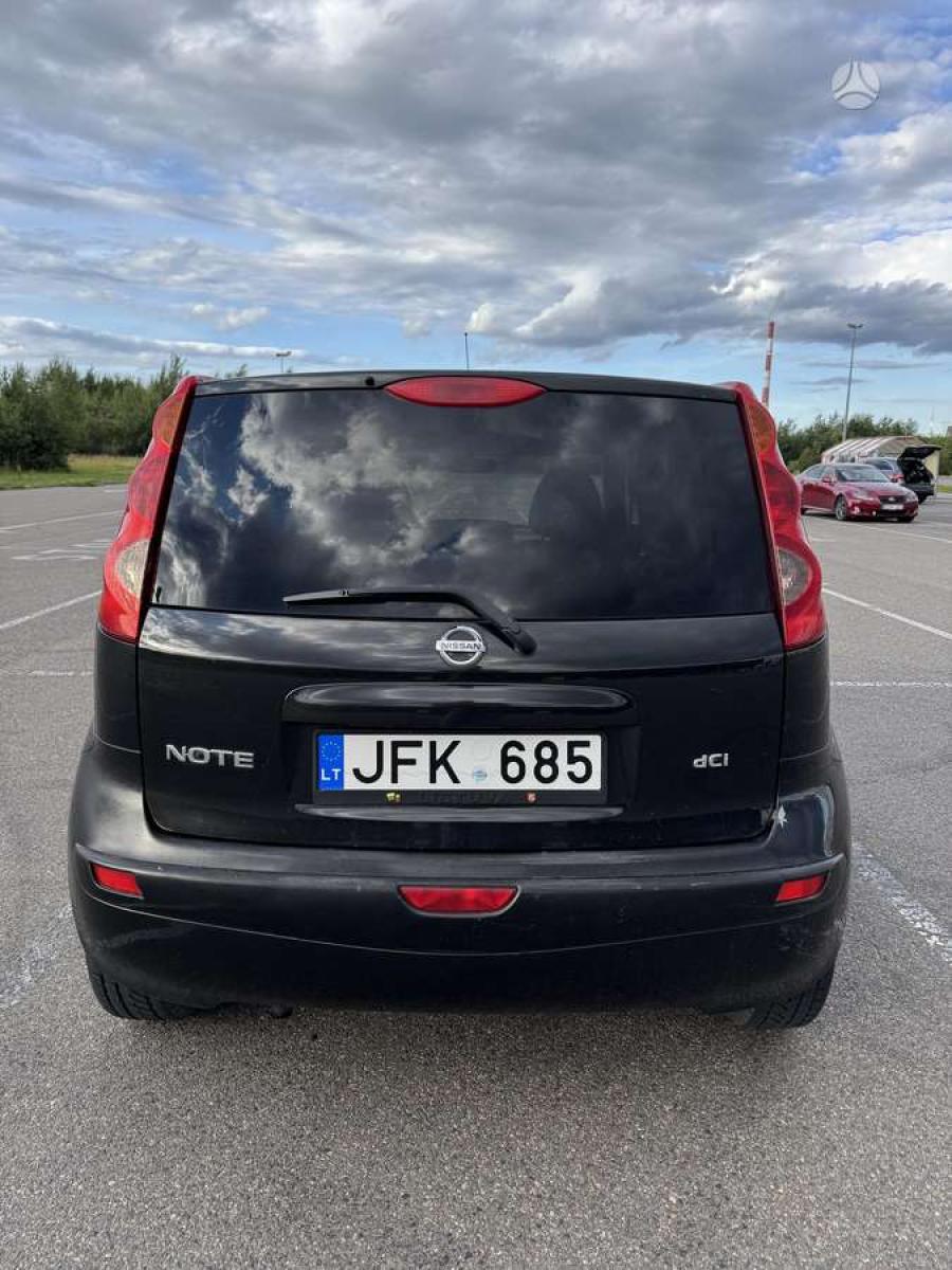 Black Nissan Note 2006 in Vilnius, with an engine capacity of 1.46 L and mileage of 248 thousand km for 1300 €, photo 6 on AUTOMOTO.COM.LV
