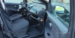 Black Nissan Note 2007 in Tallinn, with an engine capacity of 1.60 L and mileage of 168 thousand km for 990 €, photo 9 on AUTOMOTO.COM.LV