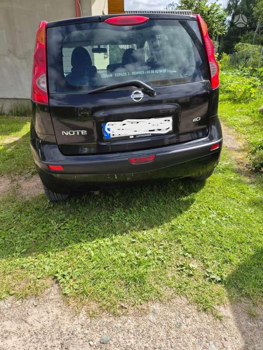 Black Nissan Note 2007 in Vilnius, with an engine capacity of 1.46 L and mileage of 290 thousand km for 1650 €, photo 3 on AUTOMOTO.COM.LV