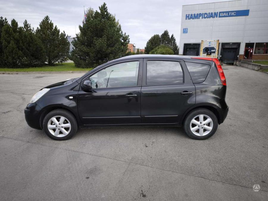 Black Nissan Note 2007 in Siauliai, with an engine capacity of 1.39 L and mileage of 198 thousand km for 1750 €, photo 6 on AUTOMOTO.COM.LV