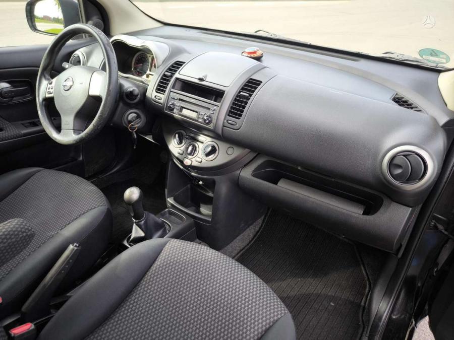 Black Nissan Note 2007 in Siauliai, with an engine capacity of 1.39 L and mileage of 198 thousand km for 1750 €, photo 9 on AUTOMOTO.COM.LV