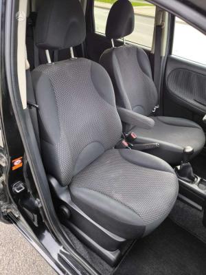 Black Nissan Note 2007 in Siauliai, with an engine capacity of 1.39 L and mileage of 198 thousand km for 1750 €, photo 13 on AUTOMOTO.COM.LV