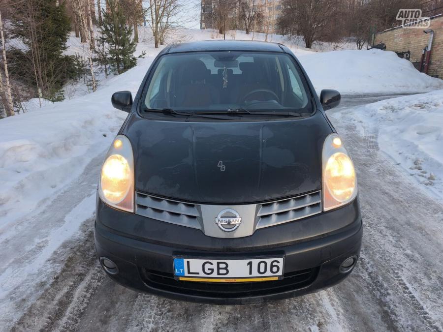 Melns Nissan Note 2008 Viļņa, ar dzinēja tilpumu 1.60 L un nobraukumu 204 tūkst. km par 2200 €, foto 2 vietnē AUTOMOTO.COM.LV