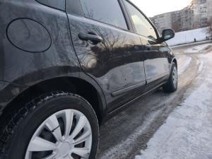 Melns Nissan Note 2008 Viļņa, ar dzinēja tilpumu 1.60 L un nobraukumu 204 tūkst. km par 2200 €, foto 6 vietnē AUTOMOTO.COM.LV