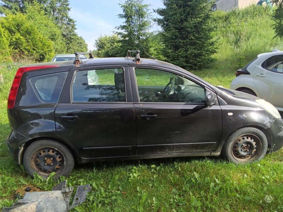 Black Nissan Note 2008 in Salcininkai, with an engine capacity of 1.46 L and mileage of 280 thousand km for 300 €, photo 3 on AUTOMOTO.COM.LV