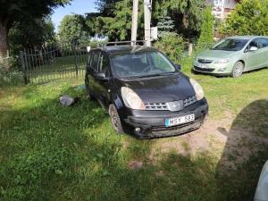 Black Nissan Note 2008 in Salcininkai, with an engine capacity of 1.46 L and mileage of 280 thousand km for 300 €, photo 4 on AUTOMOTO.COM.LV