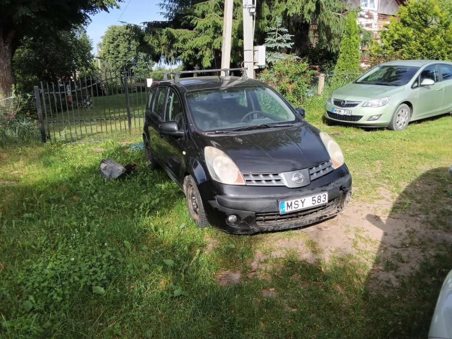 Black Nissan Note 2008 in Salcininkai, with an engine capacity of 1.46 L and mileage of 280 thousand km for 300 €, photo 4 on AUTOMOTO.COM.LV