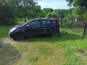 Black Nissan Note 2008 in Salcininkai, with an engine capacity of 1.46 L and mileage of 280 thousand km for 300 €, photo 5 on AUTOMOTO.COM.LV