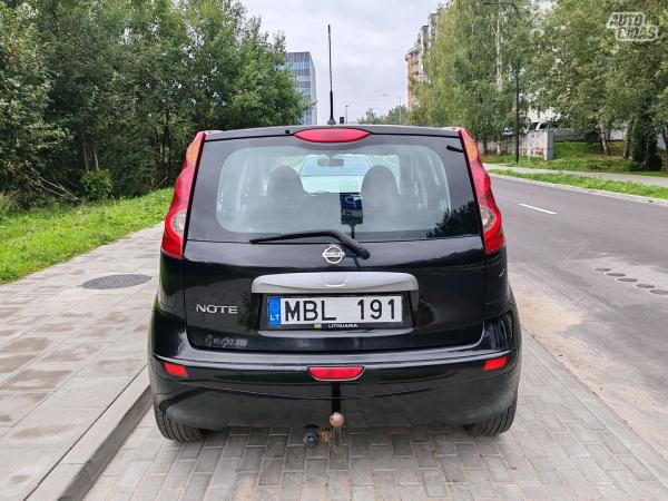 Black Nissan Note 2012 in Vilnius, with an engine capacity of 1.60 L and mileage of 251 thousand km for 1950 €, photo 7 on AUTOMOTO.COM.LV