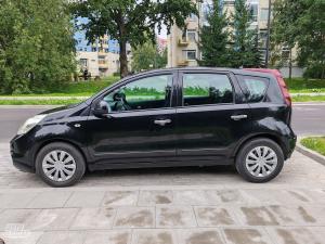 Black Nissan Note 2012 in Vilnius, with an engine capacity of 1.60 L and mileage of 251 thousand km for 1950 €, photo 9 on AUTOMOTO.COM.LV