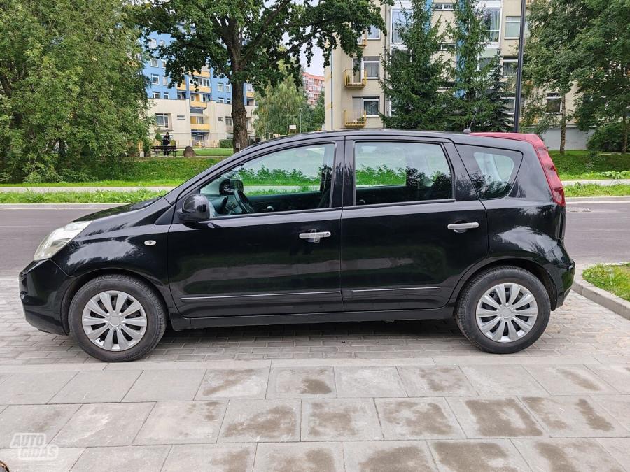 Black Nissan Note 2012 in Vilnius, with an engine capacity of 1.60 L and mileage of 251 thousand km for 1950 €, photo 9 on AUTOMOTO.COM.LV