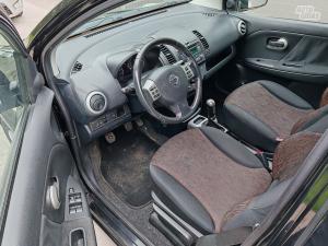 Black Nissan Note 2012 in Vilnius, with an engine capacity of 1.60 L and mileage of 251 thousand km for 1950 €, photo 12 on AUTOMOTO.COM.LV