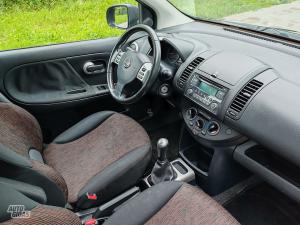 Black Nissan Note 2012 in Vilnius, with an engine capacity of 1.60 L and mileage of 251 thousand km for 1950 €, photo 13 on AUTOMOTO.COM.LV