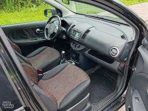Black Nissan Note 2012 in Vilnius, with an engine capacity of 1.60 L and mileage of 251 thousand km for 1950 €, photo 14 on AUTOMOTO.COM.LV