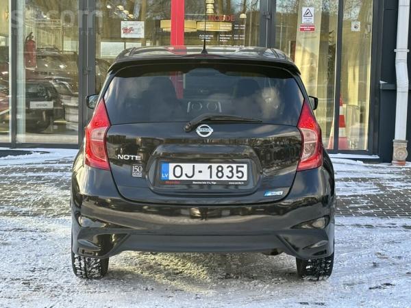 Black Nissan Note 2014 in Riga, with an engine capacity of 1.20 L and mileage of 0 thousand km for 6890 €, photo 5 on AUTOMOTO.COM.LV
