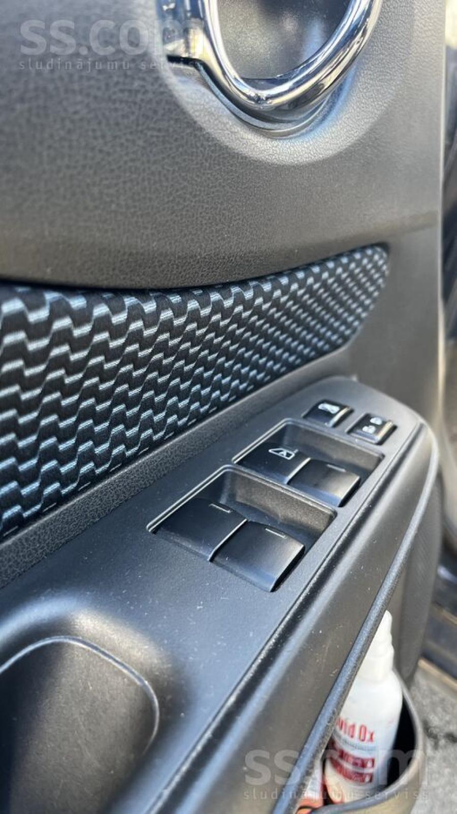 Black Nissan Note 2015 in Riga, with an engine capacity of 1.20 L and mileage of 113 thousand km for 5700 €, photo 14 on AUTOMOTO.COM.LV