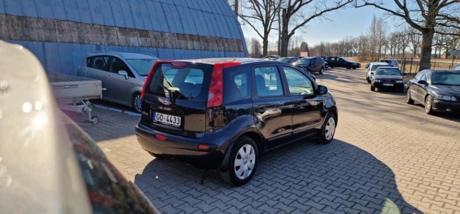 Melns Nissan Note 2006 Rīga, ar dzinēja tilpumu 1.60 L un nobraukumu 280 tūkst. km par 1550 €, foto 4 vietnē AUTOMOTO.COM.LV