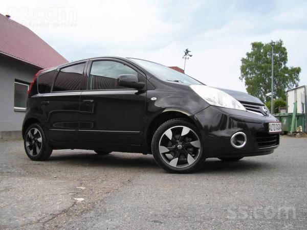 Black Nissan Note 2013 in Riga, with an engine capacity of 1.50 L and mileage of 0 thousand km for 3850 €, photo 1 on AUTOMOTO.COM.LV