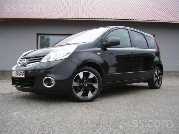 Black Nissan Note 2013 in Riga, with an engine capacity of 1.50 L and mileage of 0 thousand km for 3850 €, photo 2 on AUTOMOTO.COM.LV