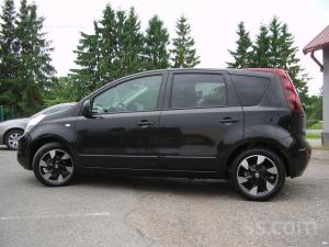 Black Nissan Note 2013 in Riga, with an engine capacity of 1.50 L and mileage of 0 thousand km for 3850 €, photo 5 on AUTOMOTO.COM.LV