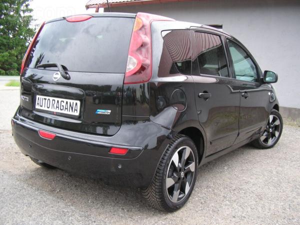 Black Nissan Note 2013 in Riga, with an engine capacity of 1.50 L and mileage of 0 thousand km for 3850 €, photo 9 on AUTOMOTO.COM.LV