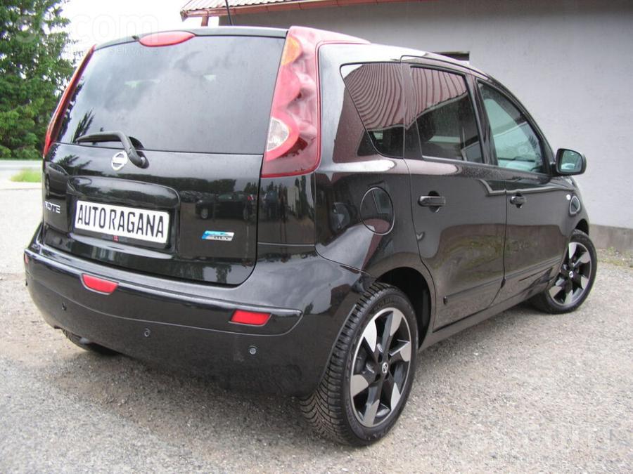 Black Nissan Note 2013 in Riga, with an engine capacity of 1.50 L and mileage of 0 thousand km for 3850 €, photo 10 on AUTOMOTO.COM.LV