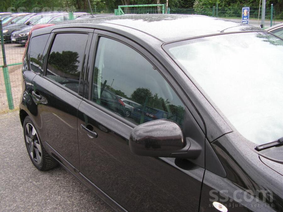 Black Nissan Note 2013 in Riga, with an engine capacity of 1.50 L and mileage of 0 thousand km for 3850 €, photo 11 on AUTOMOTO.COM.LV