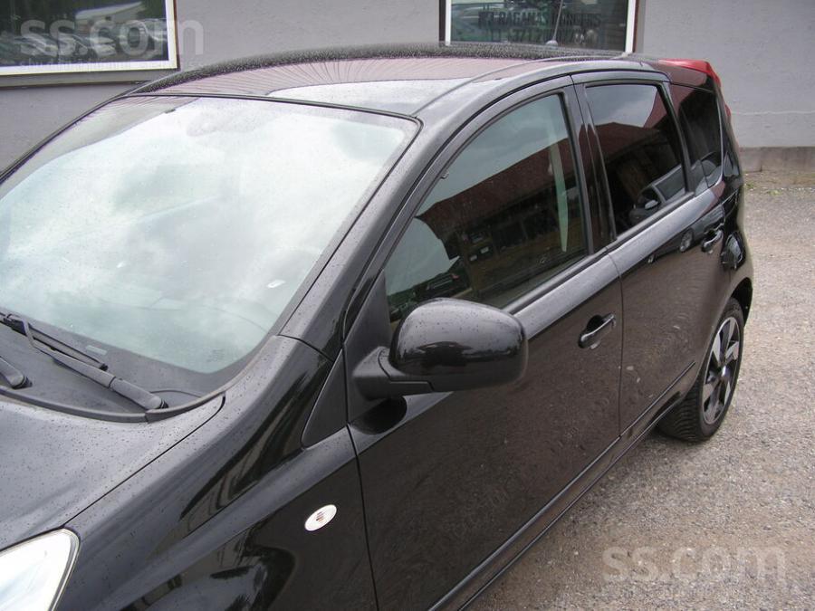 Black Nissan Note 2013 in Riga, with an engine capacity of 1.50 L and mileage of 0 thousand km for 3850 €, photo 13 on AUTOMOTO.COM.LV