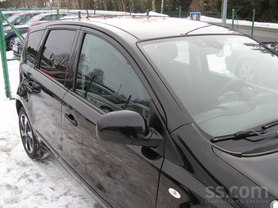 Black Nissan Note 2013 in Riga, with an engine capacity of 1.50 L and mileage of 0 thousand km for 3850 €, photo 12 on AUTOMOTO.COM.LV