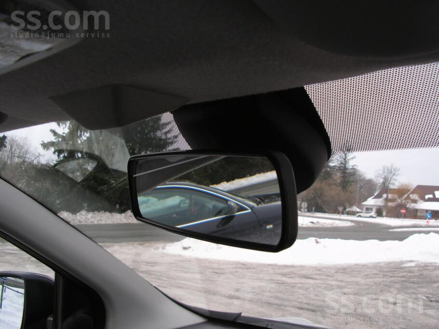 Black Nissan Note 2013 in Riga, with an engine capacity of 1.50 L and mileage of 0 thousand km for 3850 €, photo 26 on AUTOMOTO.COM.LV
