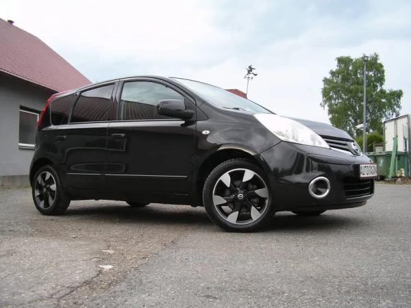 Melns Nissan Note 2013 Sigulda, ar dzinēja tilpumu 1.50 L un nobraukumu 299 tūkst. km par 3850 €, foto 2 vietnē AUTOMOTO.COM.LV