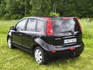Black Nissan Note 2008 in Vilnius, with an engine capacity of 1.39 L and mileage of 250 thousand km for 2250 €, photo 3 on AUTOMOTO.COM.LV