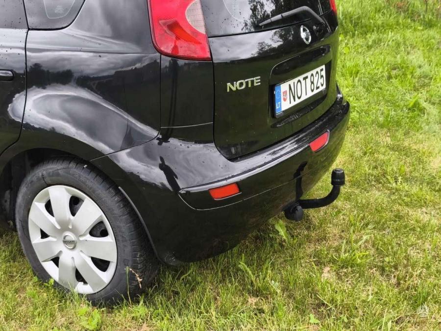 Black Nissan Note 2008 in Vilnius, with an engine capacity of 1.39 L and mileage of 250 thousand km for 2250 €, photo 7 on AUTOMOTO.COM.LV