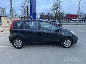 Black Nissan Note 2008 in Bauska, with an engine capacity of 1.40 L and mileage of 220 thousand km for 1690 €, photo 3 on AUTOMOTO.COM.LV