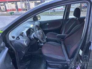 Black Nissan Note 2008 in Bauska, with an engine capacity of 1.40 L and mileage of 220 thousand km for 1690 €, photo 6 on AUTOMOTO.COM.LV