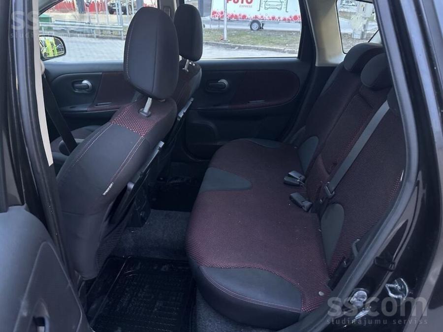 Black Nissan Note 2008 in Bauska, with an engine capacity of 1.40 L and mileage of 220 thousand km for 1690 €, photo 8 on AUTOMOTO.COM.LV