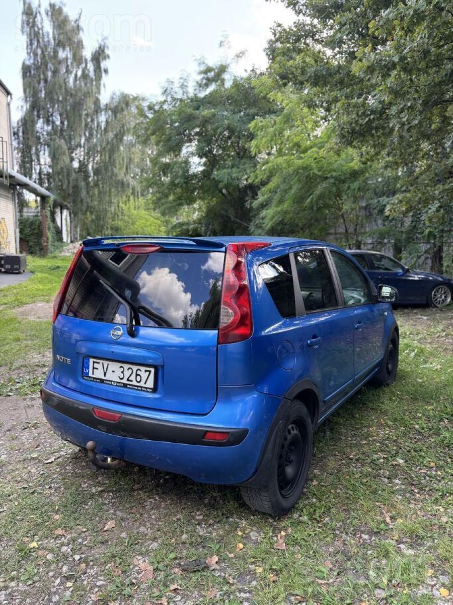 Zils Nissan Note 2006 Rīga, ar dzinēja tilpumu 1.60 L un nobraukumu 253 tūkst. km par 990 €, foto 4 vietnē AUTOMOTO.COM.LV