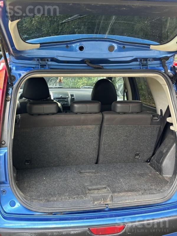Blue Nissan Note 2006 in Riga, with an engine capacity of 1.60 L and mileage of 253 thousand km for 990 €, photo 4 on AUTOMOTO.COM.LV