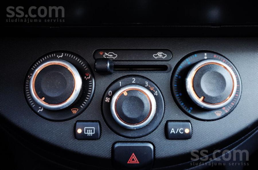 Zils Nissan Note 2007 Rīga, ar dzinēja tilpumu 1.40 L un nobraukumu 190 tūkst. km par 1850 €, foto 15 vietnē AUTOMOTO.COM.LV