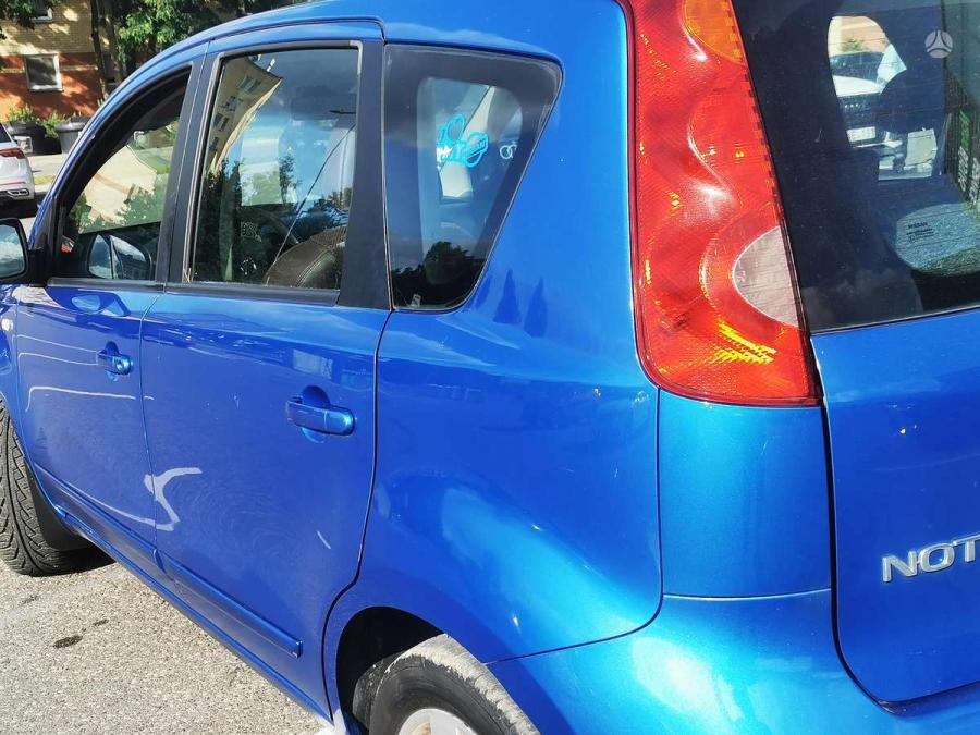 Zils Nissan Note 2008 Viļņa, ar dzinēja tilpumu 1.60 L un nobraukumu 2 tūkst. km par 3750 €, foto 16 vietnē AUTOMOTO.COM.LV