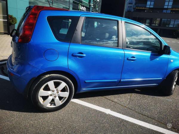 Blue Nissan Note 2008 in Vilnius, with an engine capacity of 1.60 L and mileage of 249 thousand km for 3750 €, photo 9 on AUTOMOTO.COM.LV