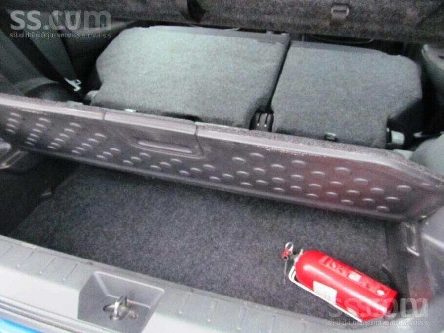 Zils Nissan Note 2010 Rīga, ar dzinēja tilpumu 1.60 L un nobraukumu 311 tūkst. km par 2650 €, foto 11 vietnē AUTOMOTO.COM.LV
