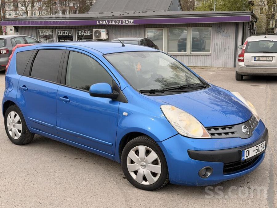 Zils Nissan Note 2006 Rīga, ar dzinēja tilpumu 1.50 L un nobraukumu 350 tūkst. km par 1750 €, foto 3 vietnē AUTOMOTO.COM.LV
