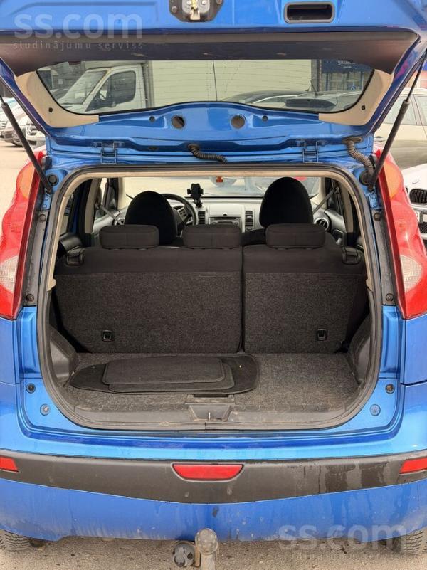 Blue Nissan Note 2006 in Riga, with an engine capacity of 1.50 L and mileage of 350 thousand km for 1750 €, photo 5 on AUTOMOTO.COM.LV