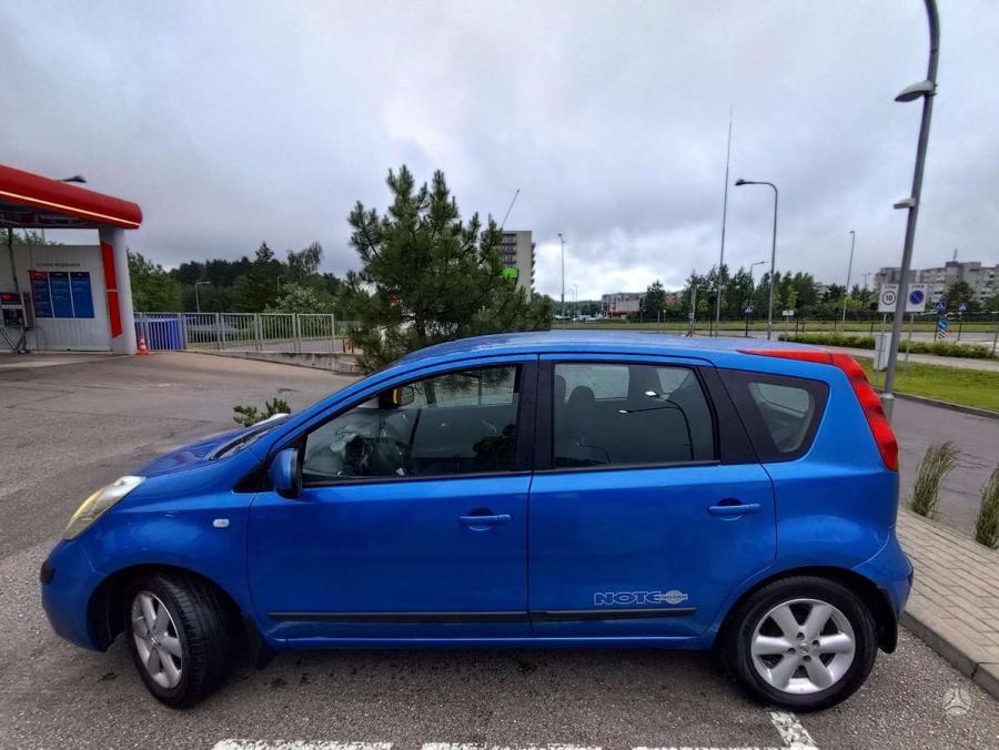 Zils Nissan Note 2006 Viļņa, ar dzinēja tilpumu 1.60 L un nobraukumu 289 tūkst. km par 2250 €, foto 5 vietnē AUTOMOTO.COM.LV