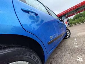 Zils Nissan Note 2006 Viļņa, ar dzinēja tilpumu 1.60 L un nobraukumu 289 tūkst. km par 2250 €, foto 9 vietnē AUTOMOTO.COM.LV
