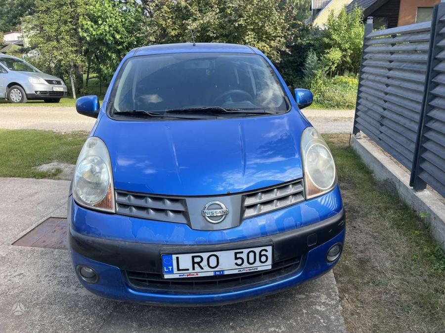 Blue Nissan Note 2007 in Siauliai, with an engine capacity of 1.40 L and mileage of 220 thousand km for 1500 €, photo 1 on AUTOMOTO.COM.LV