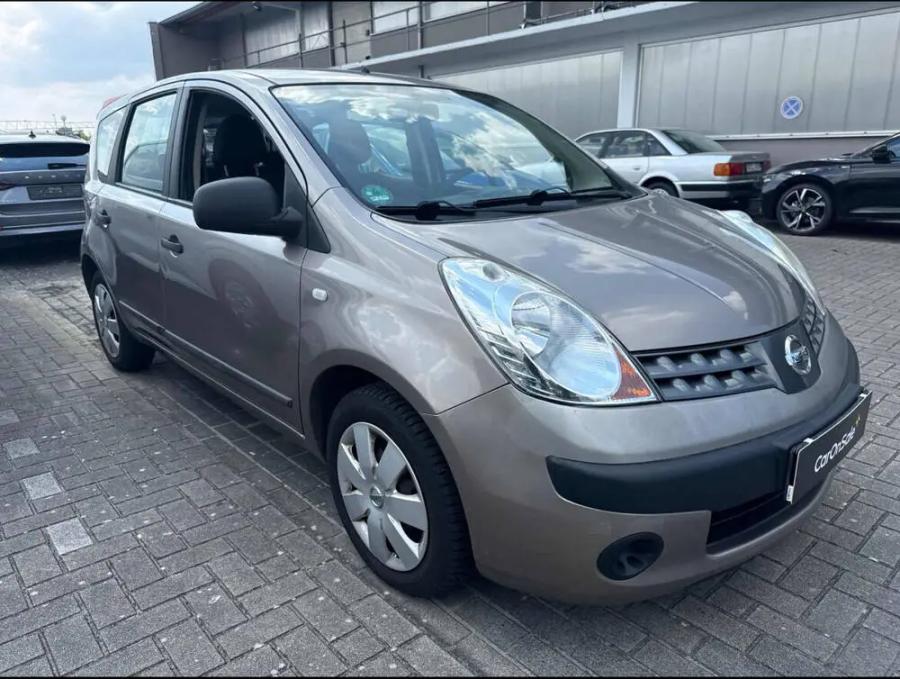 Brown Nissan Note 2006 in Grobiņa, with an engine capacity of 0.00 L and mileage of 223 thousand km for 2500 €, photo 3 on AUTOMOTO.COM.LV