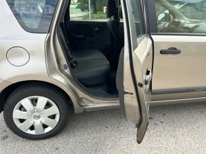 Brūns Nissan Note 2006 Liepāja, ar dzinēja tilpumu 1.60 L un nobraukumu 223 tūkst. km par 2850 €, foto 11 vietnē AUTOMOTO.COM.LV