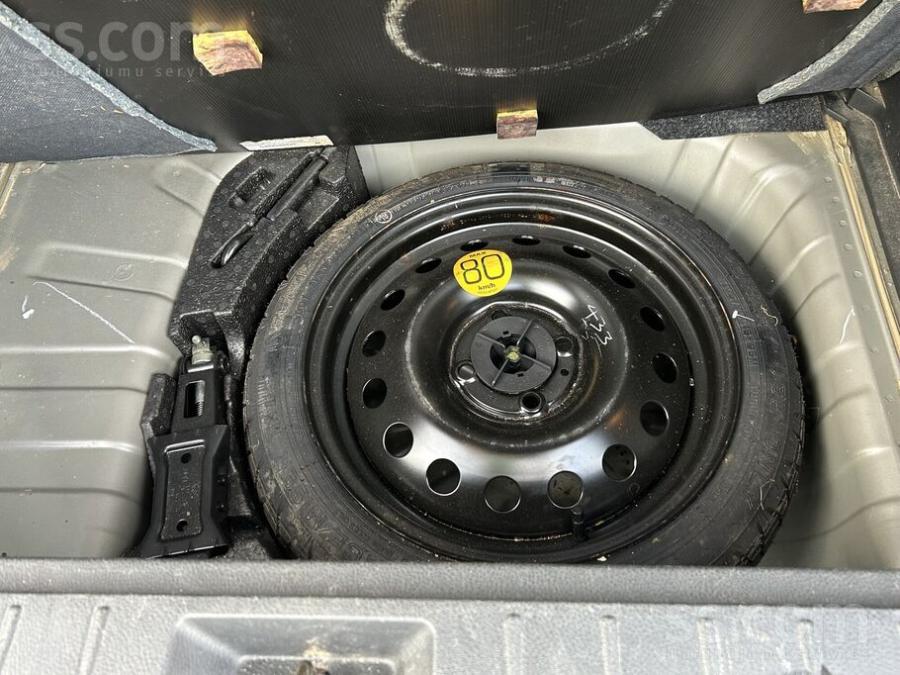Brūns Nissan Note 2006 Liepāja, ar dzinēja tilpumu 1.60 L un nobraukumu 223 tūkst. km par 2850 €, foto 13 vietnē AUTOMOTO.COM.LV